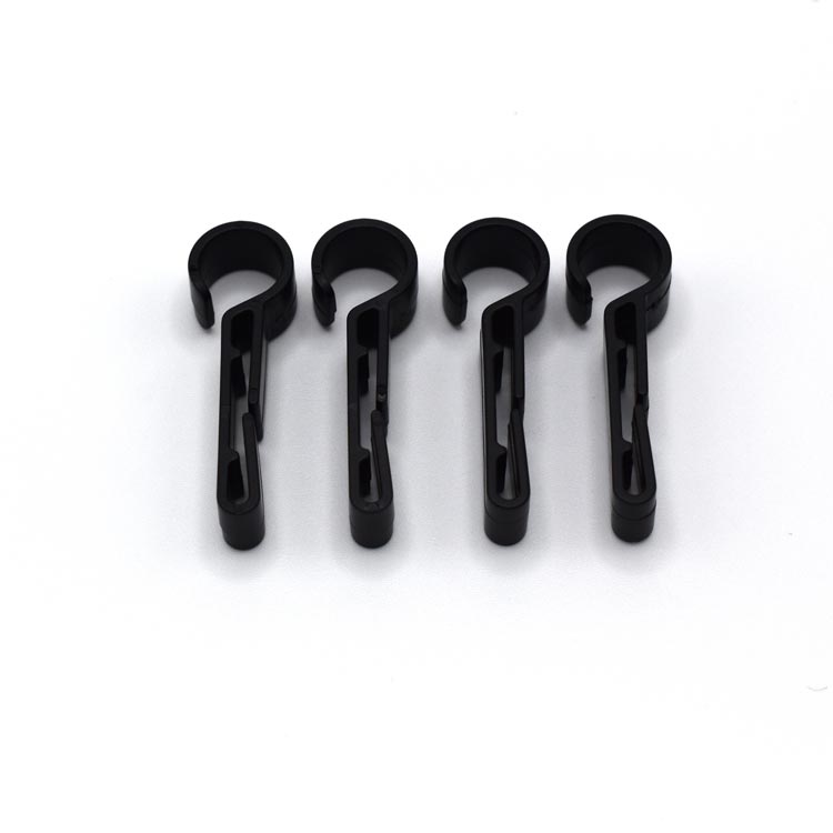 WorkStar® 650 Hardhat Clips - Black, Pack of 4 - Maxxeon